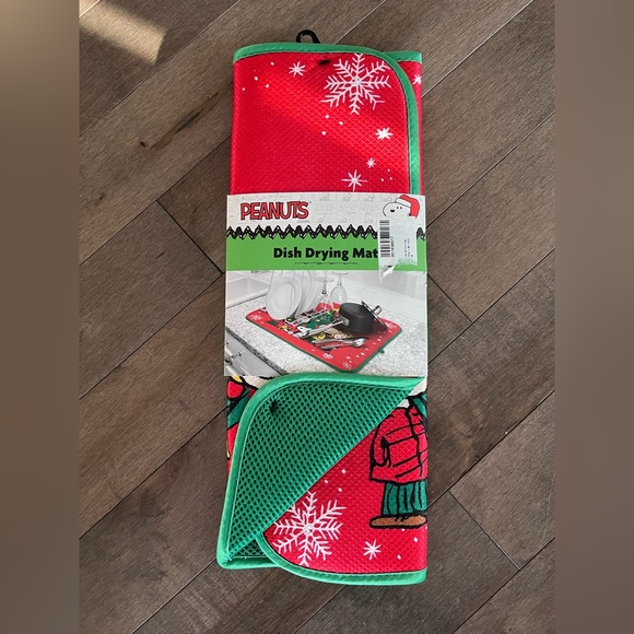Peanuts | Holiday | Peanuts Snoopy Christmas Tree Dish Drying Mat ...